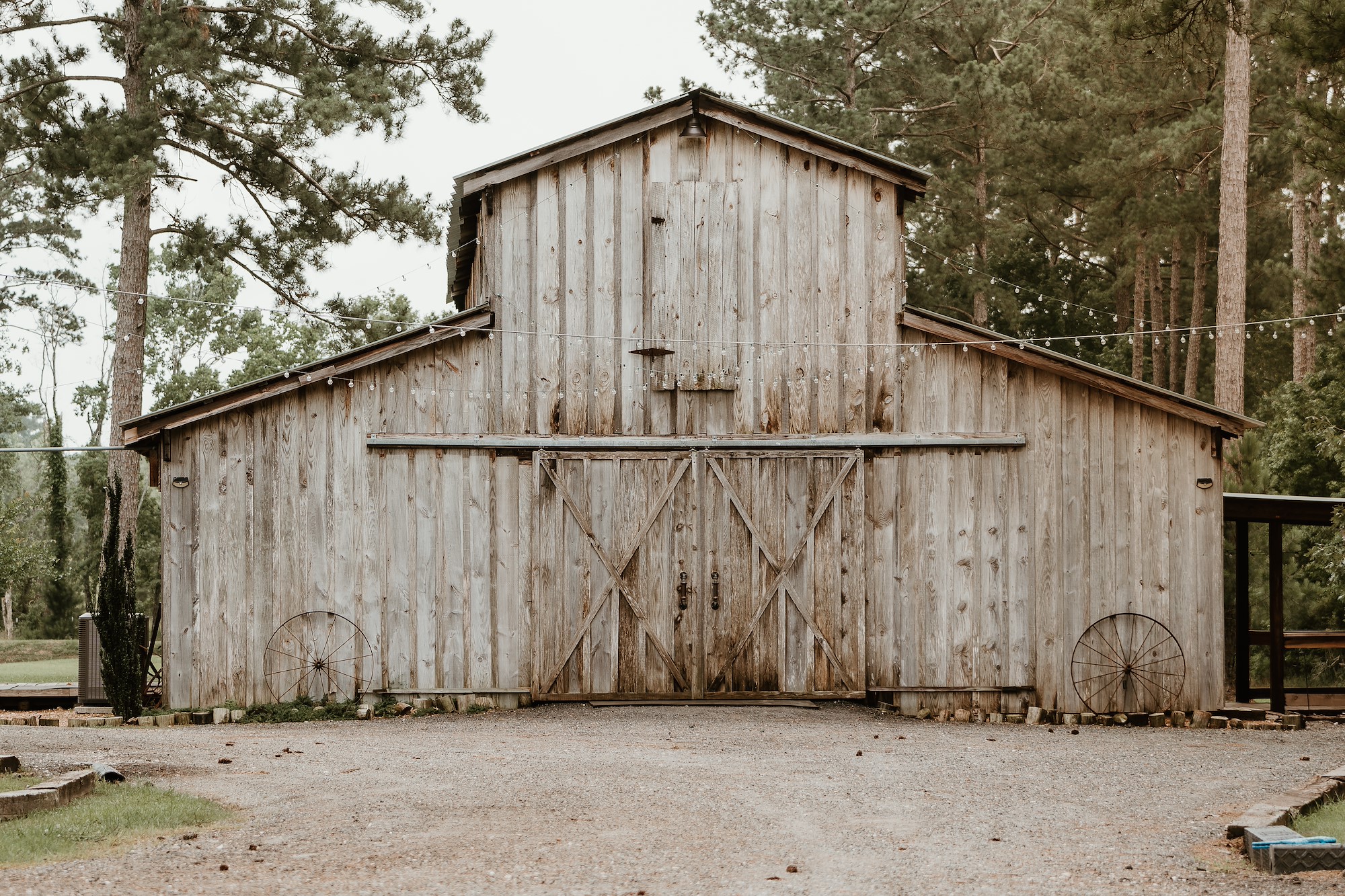 Location Spotlight: Rustic Ridge, Deridder, LA - Liliana Alcock ...