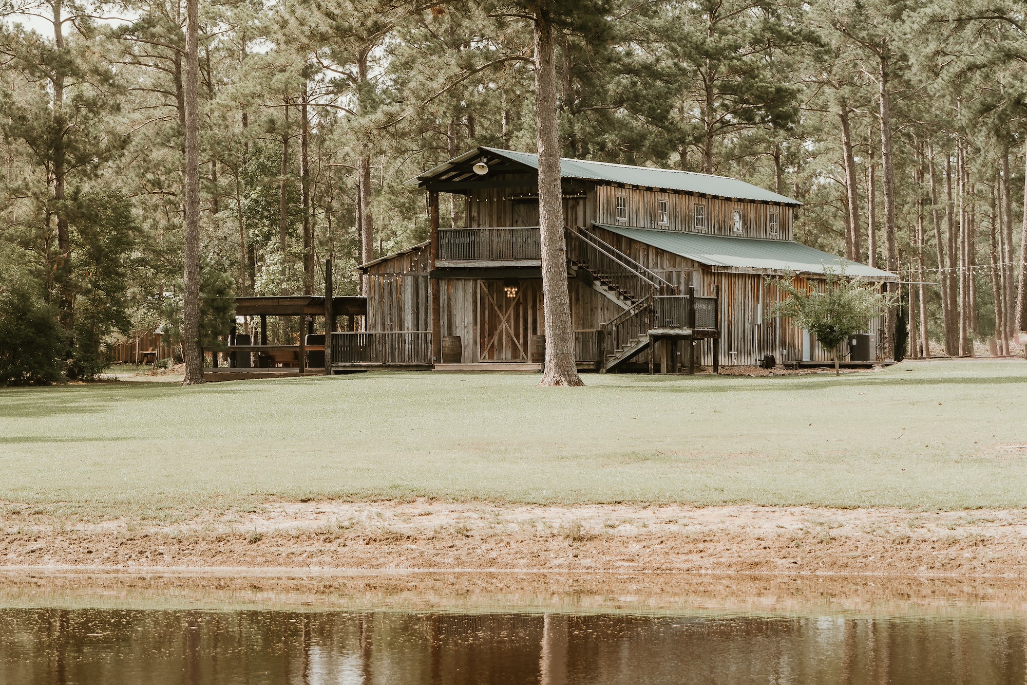 Location Spotlight: Rustic Ridge, Deridder, LA - Liliana Alcock ...
